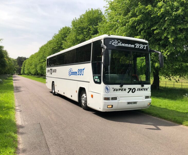 Coach Hire Liverpool,minibus hire and 70 seater in Liverpool